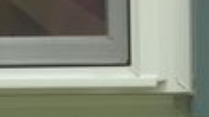 Couple describes seeing accused killer in window | 12newsnow.com