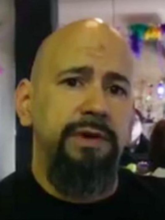 Cajun eatery owner dishes up concealed carry discount | 12newsnow.com