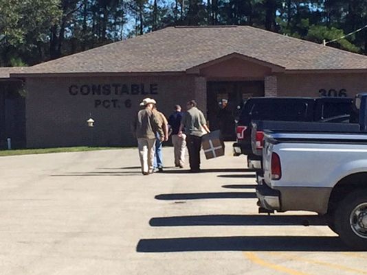 Texas Rangers raid Liberty County constable's office | 12newsnow.com