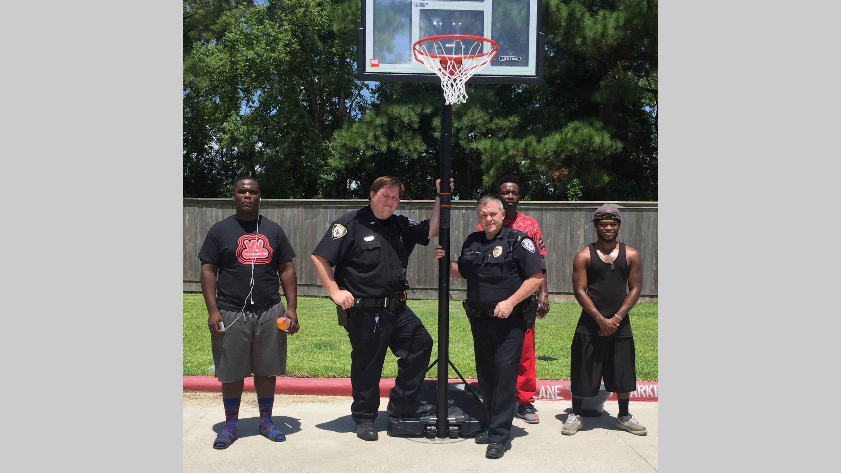 Facebook video of Orange Police officer playing 'basketball' with kids ...
