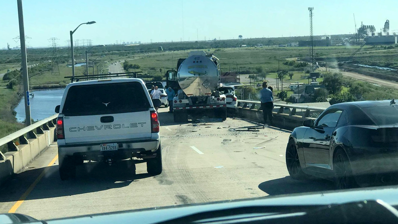 Wreck shuts down Rainbow Bridge heading into Port Arthur | 12newsnow.com